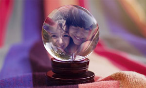 Glass Marble Photo Effect