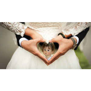 Image Lover Heart Between Hands Photo Effect